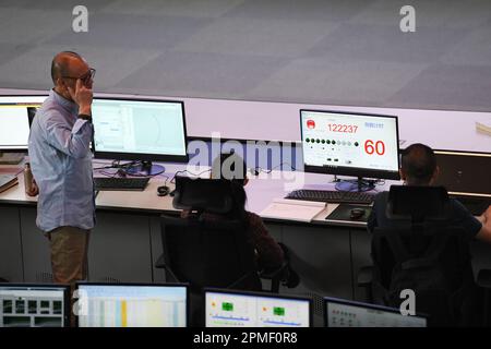 (230413) -- HEFEI, 13. April 2023 (Xinhua) -- Dieses Kombi-Foto zeigt ...