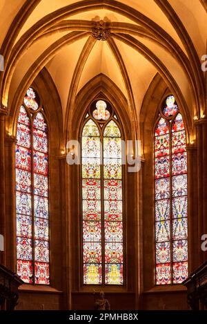 Die drei Chorfenster der vom Künstler Gerhard Richter entworfenen ...