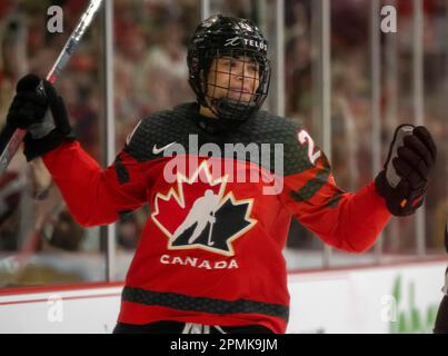 13. April 2023, BRAMPTON, ON, KANADA: Deutsche Torhüterin Sandra ...