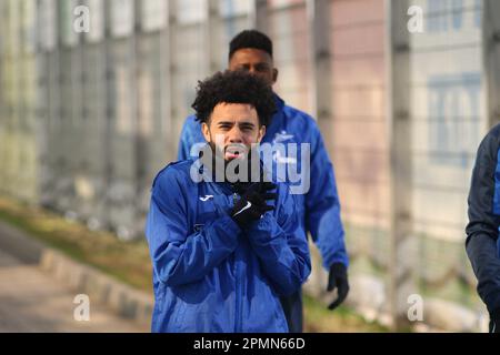 Claudio Luiz Rodrigues Parise Leonel, bekannt als Claudinho (11), ein ...