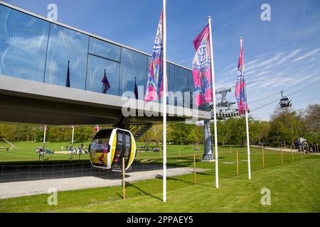 BUGA (Bundesgartenschau) Mannheim 2023: Die Seilbahn verbindet die beiden Messegelände ...