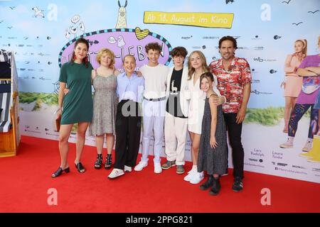 Besetzung mit u.m. Timothy Scannell, Levi Kazmaier, Laila Ziegler ...