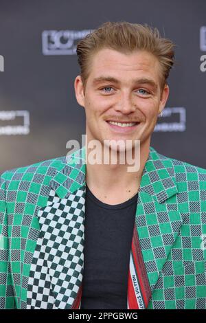David Schuetter, Premiere des Films in einem Land, das es nicht mehr ...