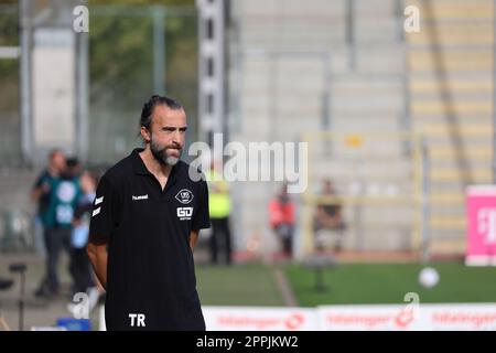 Trainer Dario Fossi (VfB Oldenburg) beim Spiel der 3. FBL: 22-23: 14 ...