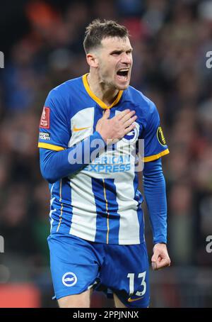 Pascal Grob von Brighton & Hove Albion feiert sein Tor vom ...