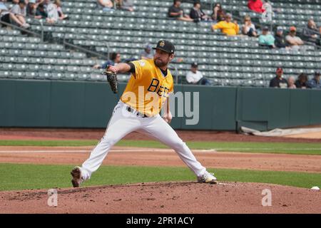 1. April 2023: Salt Lake Pitcher Justin Garza (26) wirft während des ...