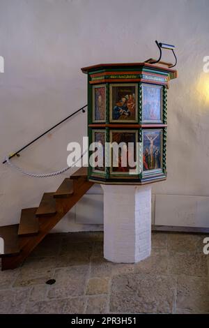 Kanzel von Sankt OLS Kirke, English Sankt Olaf's Church, im Dorf Olsker ...