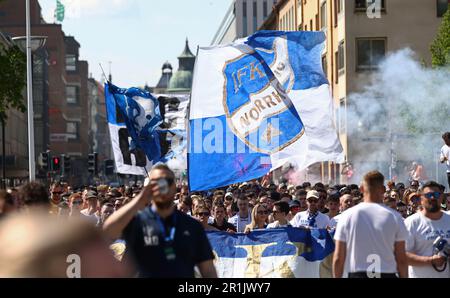 Norrköping Fans vor dem Fußballspiel am Sonntag im OBOS Damallsvenskan ...