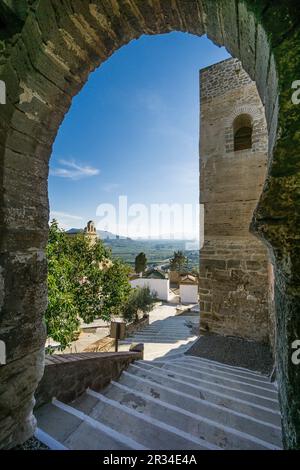 Castillo de Álora, recinto amurallado, siglo X, Cerro de Las Torres ...