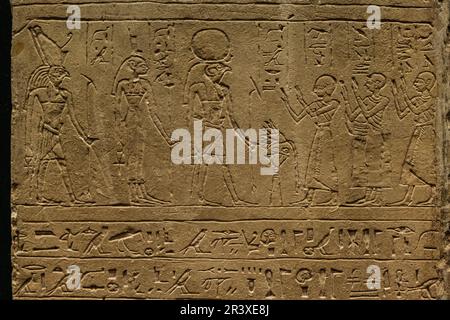 Beerdigung Stele des Priesters Juwel. Kalkstein, Akhmim, ptolemäische ...