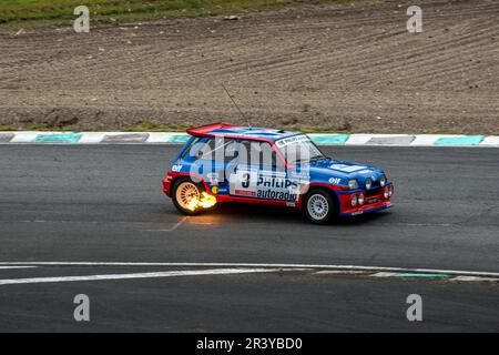 Im Herzen der Puys-Kette in Auvergne organisiert die Charade die zweite ...