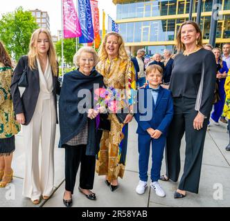 AMSTERDAM - Prinzessin Beatrix, Prinzessin Mabel und Tochter Gräfin ...