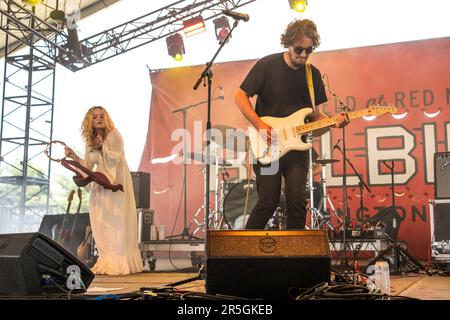 Georgie Fuller, left, and Will Turner of The Heavy Heavy perform at ...
