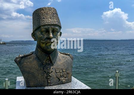 Eine Statue im Memorial Park in Eceabat in Turkiye des osmanischen ...