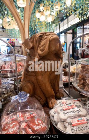 Das Petco am Union Square bietet ein komplettes Sortiment an ...