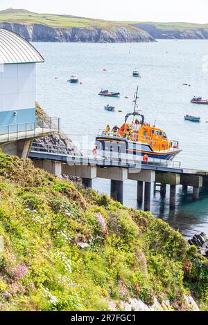 Das Rettungsboot der Tamar-Klasse RNLB Norah Wortley kehrt nach einer ...