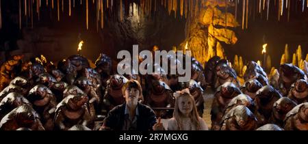 DAS GEHEIME KÖNIGREICH, von links: Sam Everingham, Alyla Browne, 2023 ...