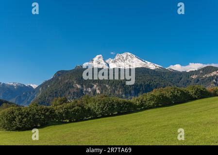 Der Watzmann ist das legendäre zentrale Massiv der Berchtesgaden-Alpen ...