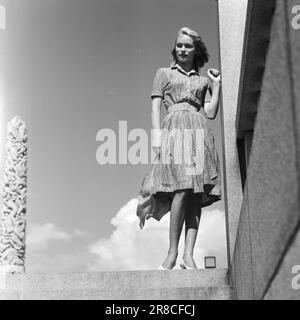 Tatsächlich 28-8-1960: Linie vom Kloster Margrete Robsahm, 18 Jahre alt ...