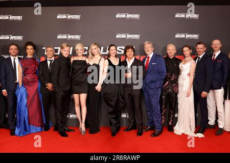Esai Morales, from left, Cary Elwes, Pom Klementieff, Vanessa Kirby ...