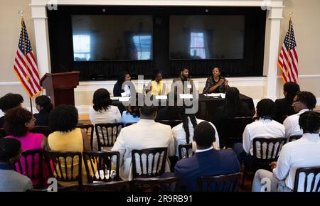 Artemis Generation Rundtisch. Ronald Gamble, ein theoretischer ...