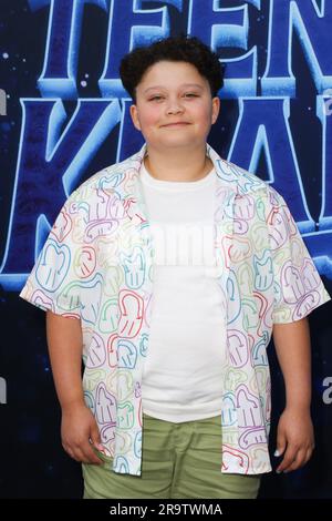 RUBY GILLMAN, TEENAGE KRAKEN, Blue Chapman (Stimme von Sam Gillman ...