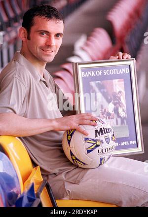 Colin Cameron Fußballer with Hearts ( Heart of Midlothian Football Club ...