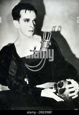Robert Helpmann (1909-1986) - Balletttänzer - als "Dago" in "Facade ...