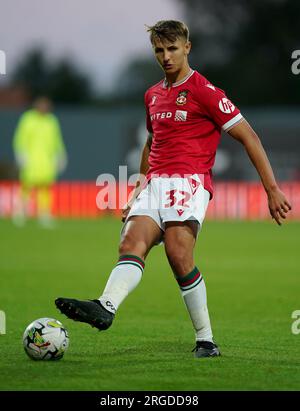 Wrexhams Max Cleworth in Aktion während des Carabao Cup-Spiels in der ...