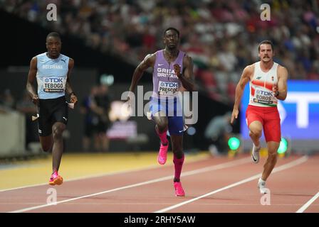 Großbritannien Reece Prescod (Mitte) in der Männer 100m Hitze 4 am ...