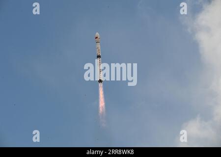 210519 -- JIUQUAN, 19. Mai 2021 -- Eine lange März-4B-Rakete mit dem ...