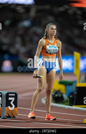 Eveline Saalberg nimmt an der 4X400 Meter Staffel der Olympischen ...