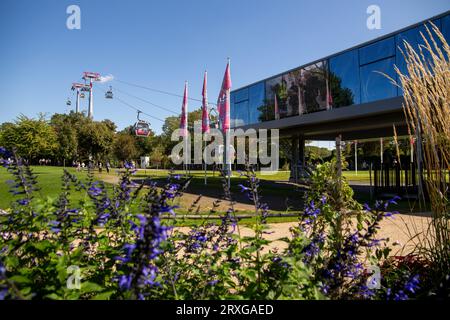 BUGA (Bundesgartenschau) Mannheim 2023: Die Seilbahn verbindet die beiden Messegelände ...