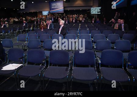 Leere Sitze im Auditorium während der Rede von Lucy Frazer, Secretary ...
