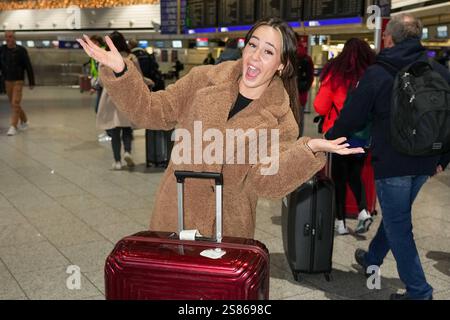 RTL Dschungelcamp - Frankfurt 2025. Alessia Herren beim Abflug ins RTL ...