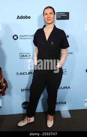 Emily Gotto bei Arrivals for THE UGLY STIEFSCHWESTER Premiere beim ...