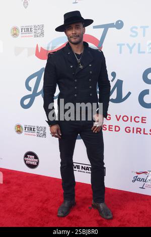 Los Angeles, USA. Februar 2025. Adrien Skye und Corey Feldman nehmen am ...