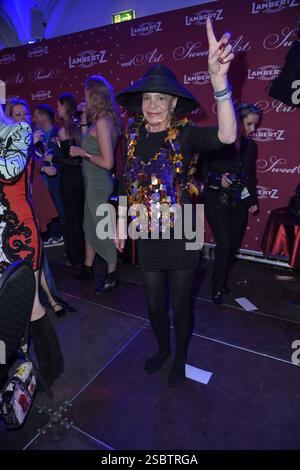 Barbara Engel / Lambertz Montagabend 2025 im Alten Wartesaal / Köln ...