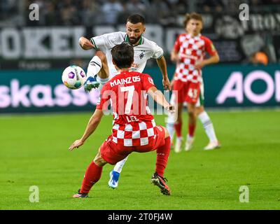Franck Honorat (Borussia Mönchengladbach, #09) ist ohne Schuhe auf dem ...