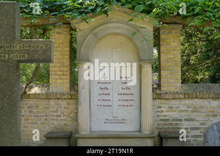 Grab Ludwig Hermann Sello, Sello-Friedhof, Grabsteine, Bornstedter Friedhof, Ribbeckstraße ...