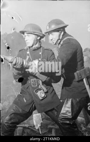 London AFS-Männer der Feuerwehr in London, C 1940 Hilfs Feuerwehrleute ...
