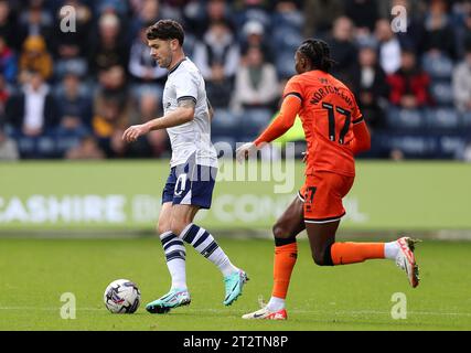 Millwalls Brooke Norton-Cuffy (links) und Ipswich Towns Leif Davis ...