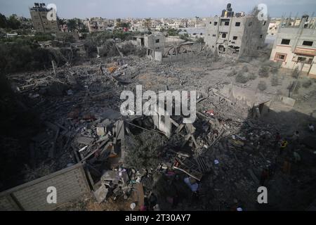 (231022) -- GAZA, 22. Oktober 2023 (Xinhua) -- dieses Foto vom 22. Oktober 2023 zeigt zerstörte ...