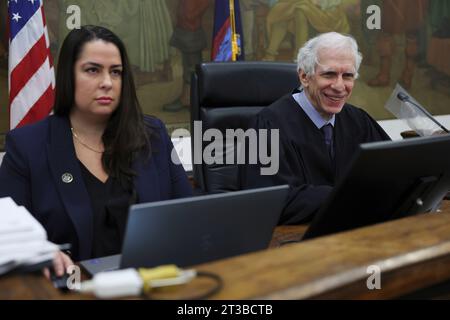 Judge Arthur Engoron presides over former President Donald Trump's ...