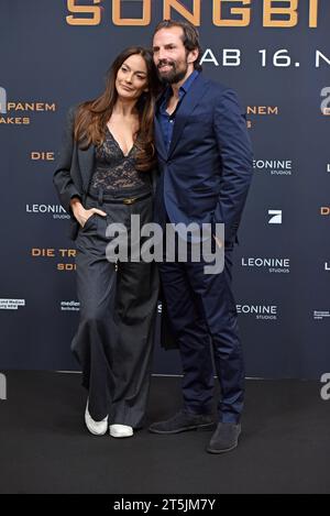 Quirin Berg mit Ehefrau Kara Hecker - Europapremiere VON DIE TRIBUTE ...