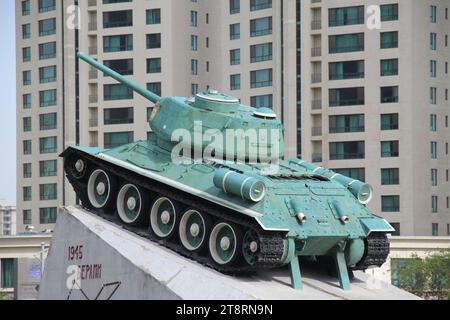 T-34 Panzer am Zaisan Russian World war II Memorial, Ulaanbaatar ...
