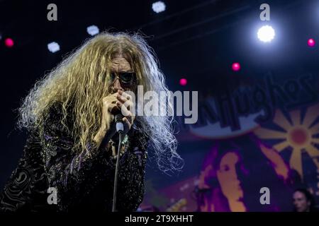 LONDON, ENGLAND: Glenn Hughes spielt während der Burn 50th Jubiläum ...