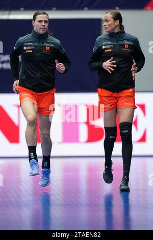 Inger Smits aus den Niederlanden, Yvette Broch aus den Niederlanden ...