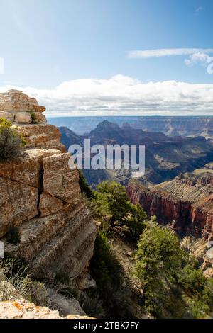 Foto des spektakulären Grand Canyon, aufgenommen vom Bright Angel ...