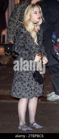 ANAIS Gallagher verlässt die Chanel Metiers d'Art Show nach einer Party ...